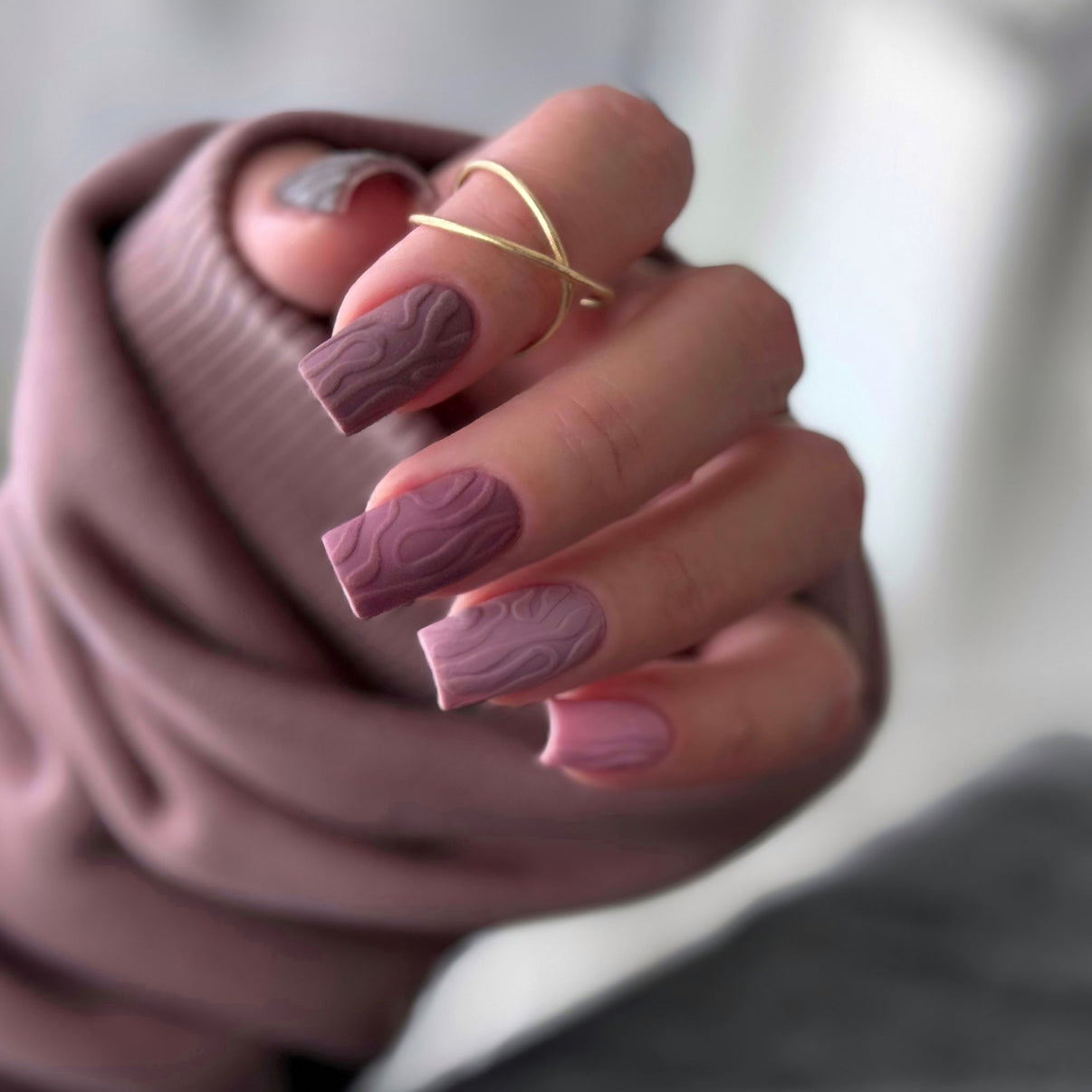 Matte Violet Lines – NailSkillz
